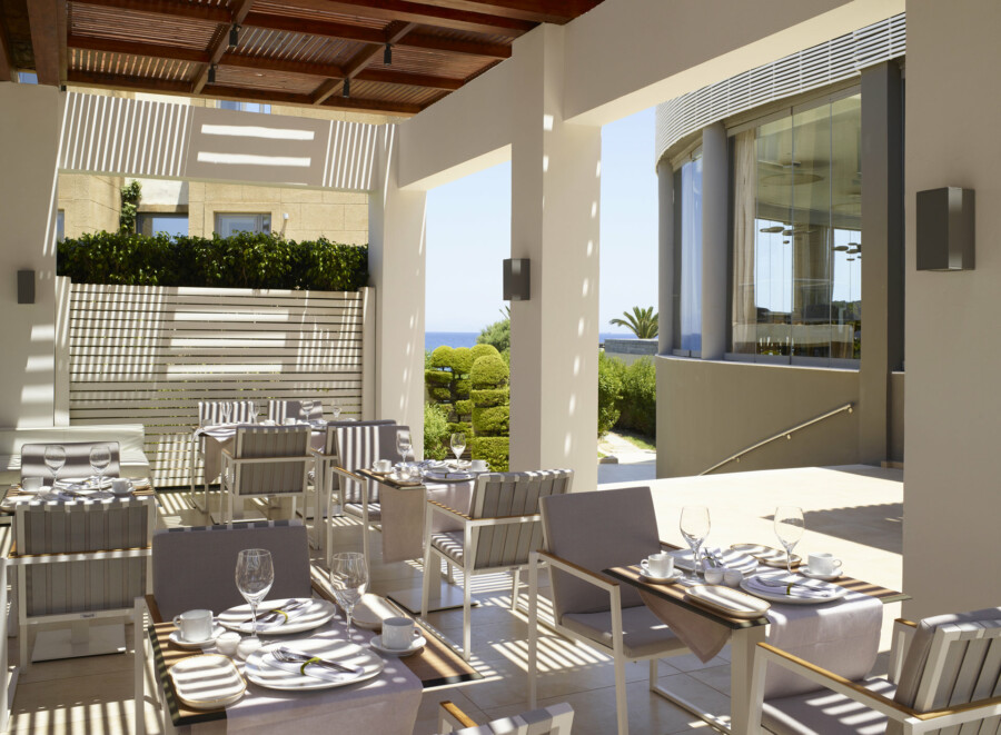 Alazonia Restaurant - The Ixian Grand & All Suites