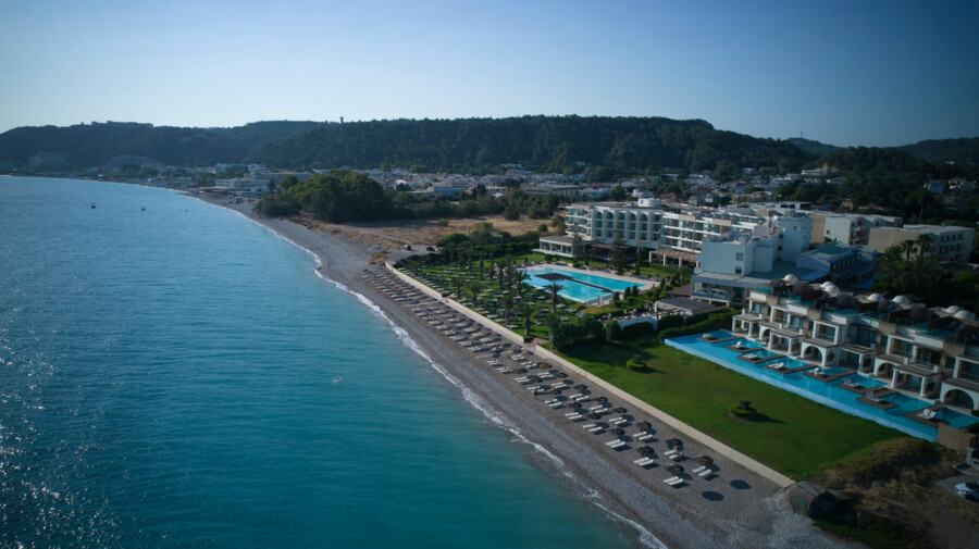 The Location - The Ixian Grand & All Suites